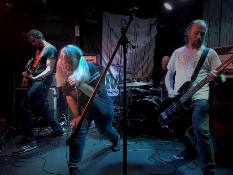Blind Eye (Pitchshifter, Bloody Head, Army Of Flying Robots) : nouvel ...